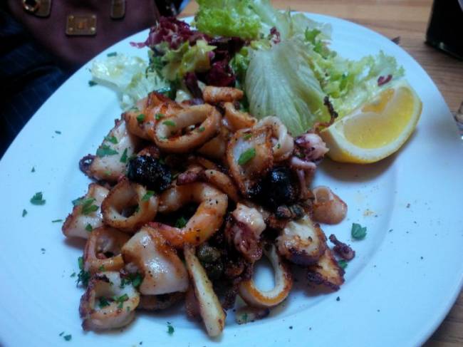 Ein Teller Calamari mit Malte Köster: „Eben drum“ | Management-Blog